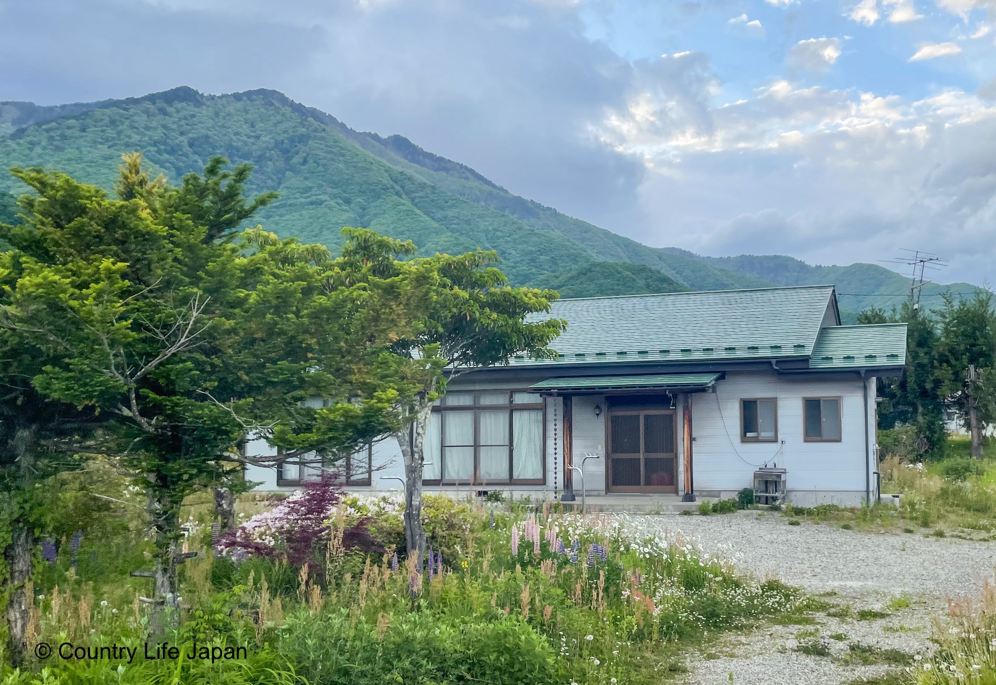 What is an Akiya? | Country Life Japan